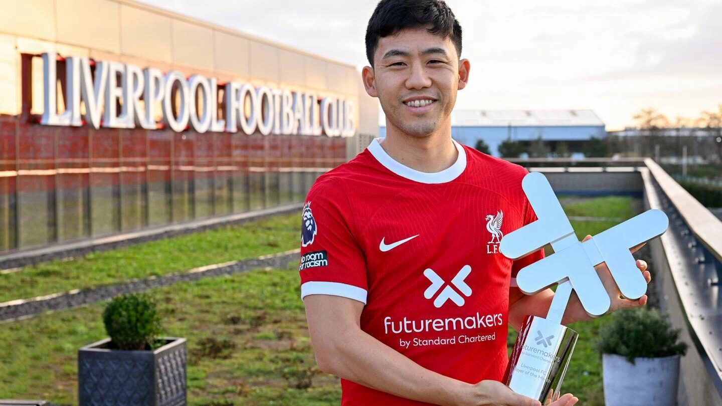 速報!遠藤航リバプールで初の12月月間最優秀賞を獲得! パラレルキャンパス